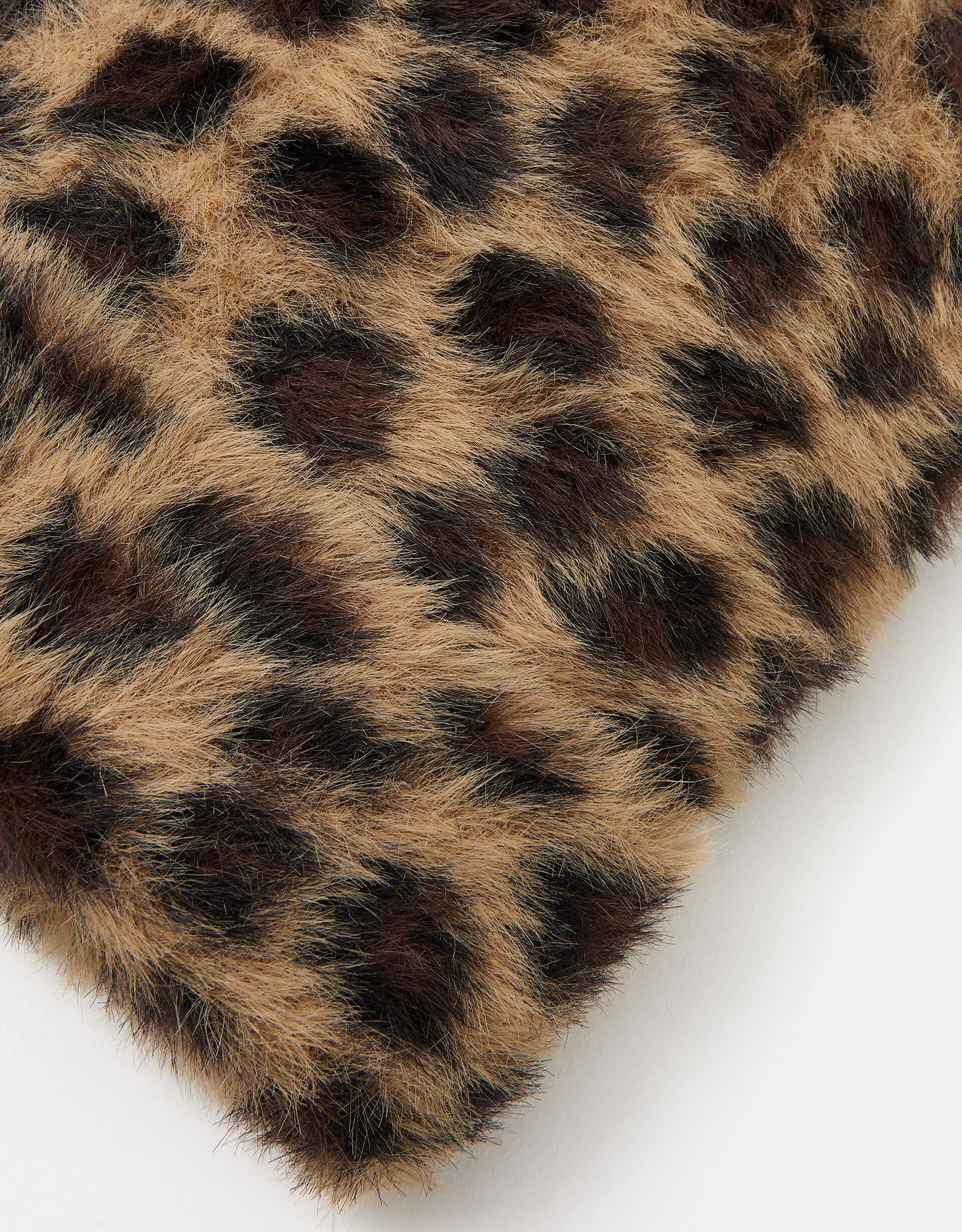FUZZY LEOPARD PRINT BEANIE HAT - Monsoon Accessorize Malta